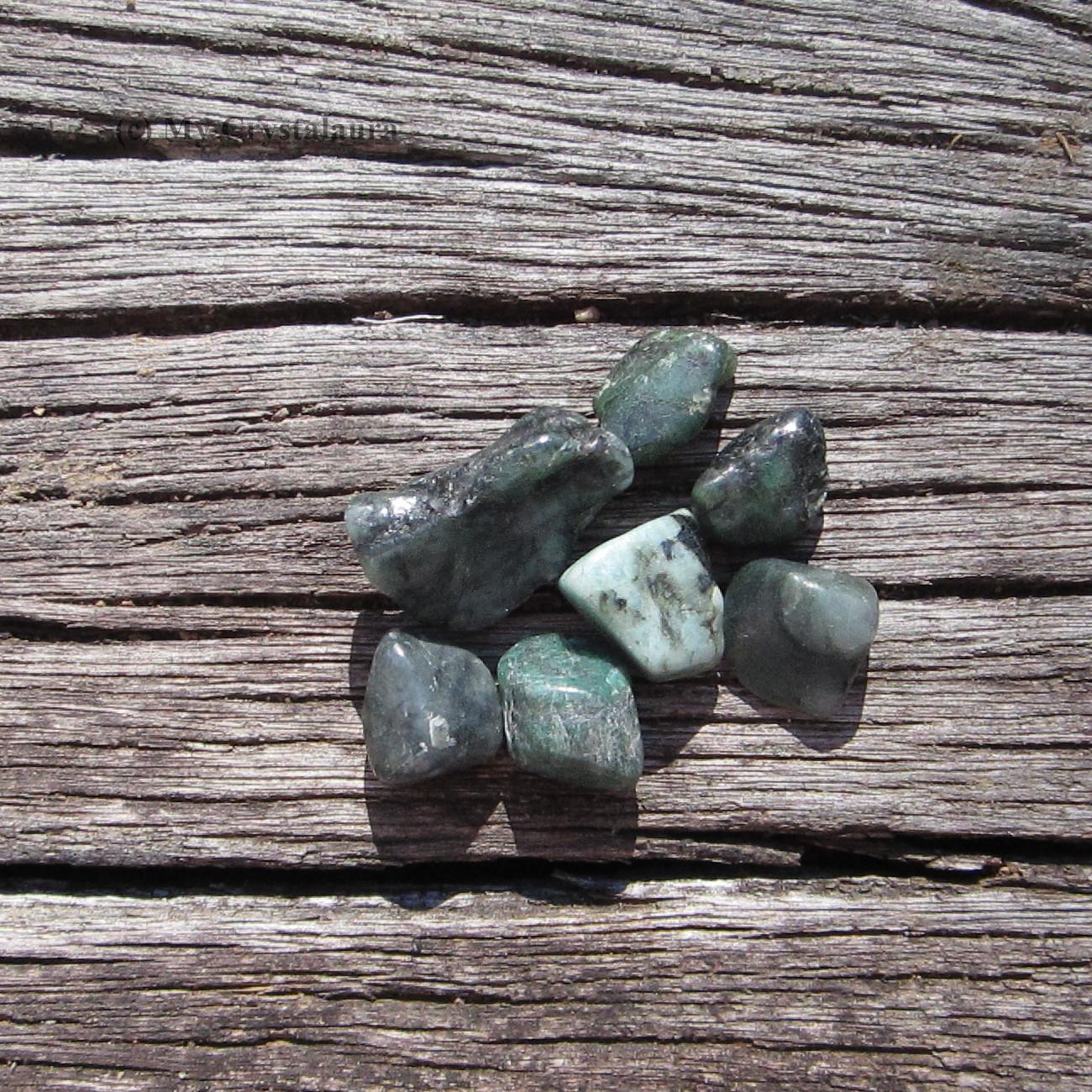 Emerald Meaning and Benefits – Healing Properties - My CrystalAura